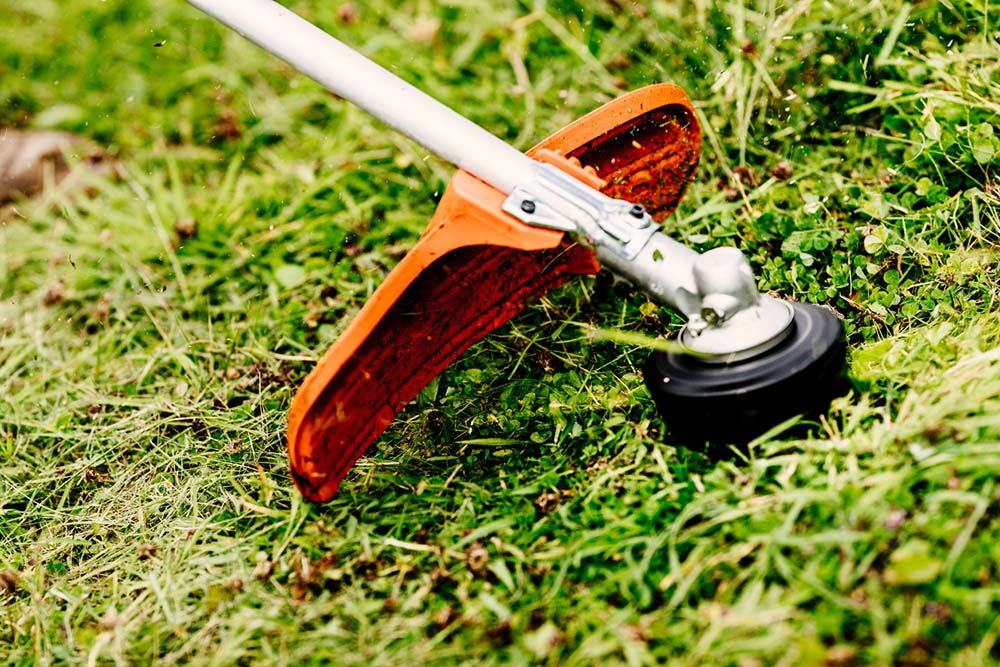 10 Cordless Grass Trimmers Light Compact Powerful 10 Cordless Grass Trimmers Light Compact Powerful